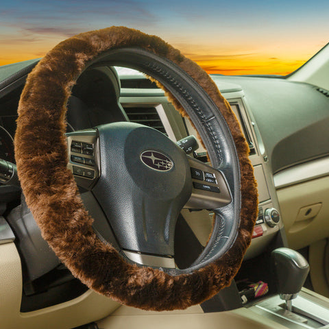 Sheepskin Steering Wheel Cover - All-Season Comfort – Alaska Leather