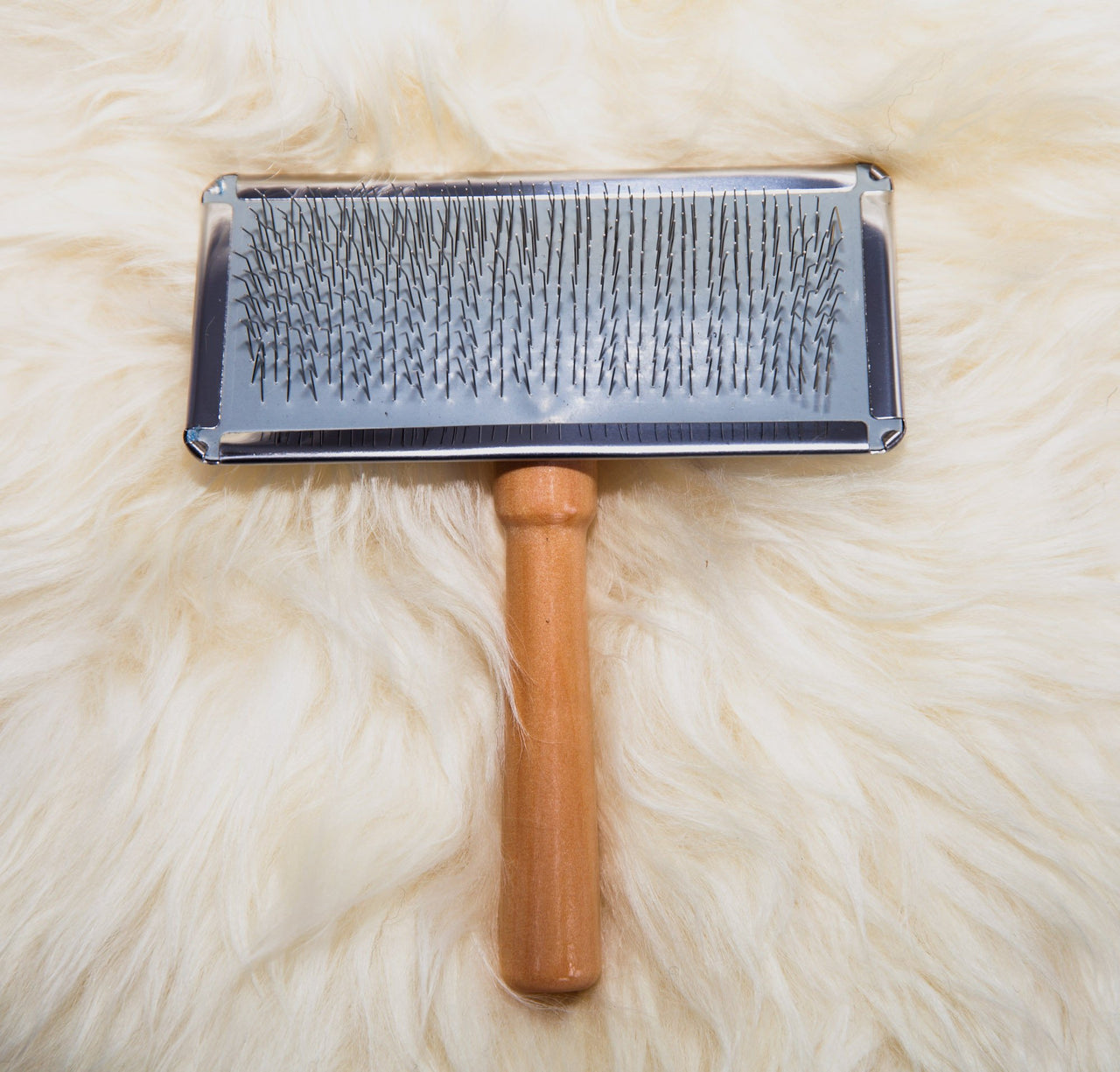 Sheepskin Care Brush – Alaska Leather